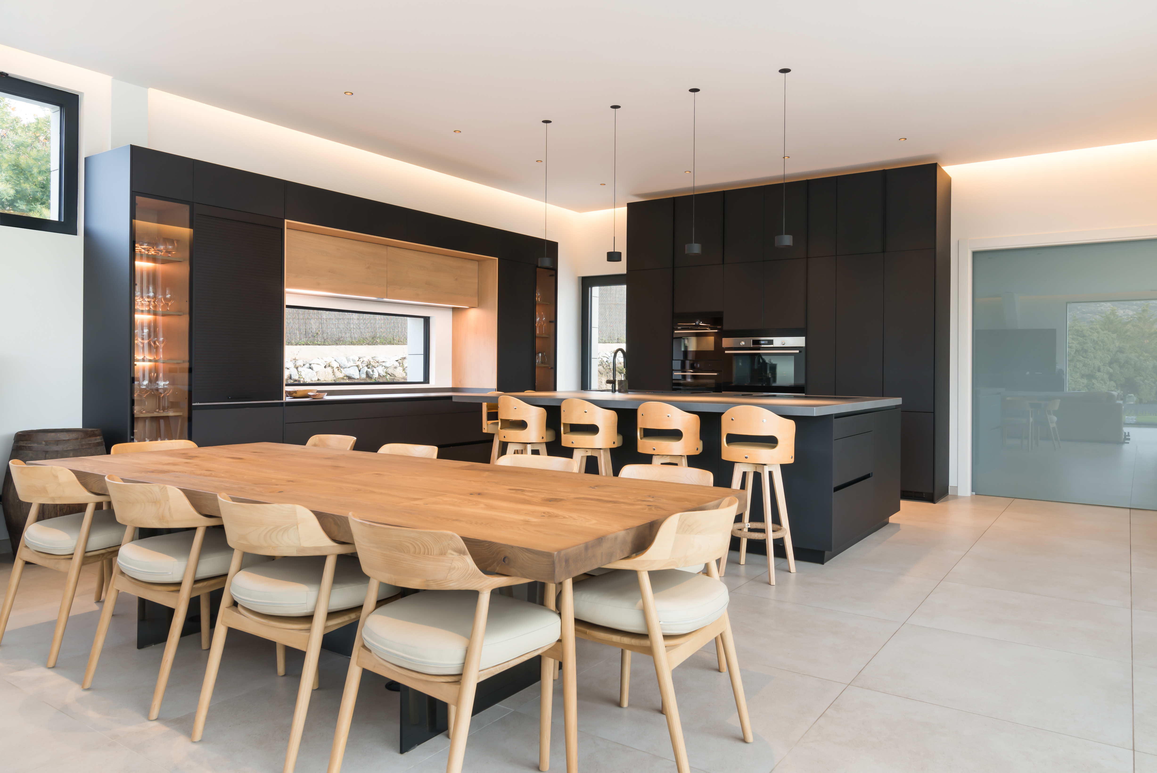 Cocinas de lujo: diseño a medida, materiales premium y tendencias